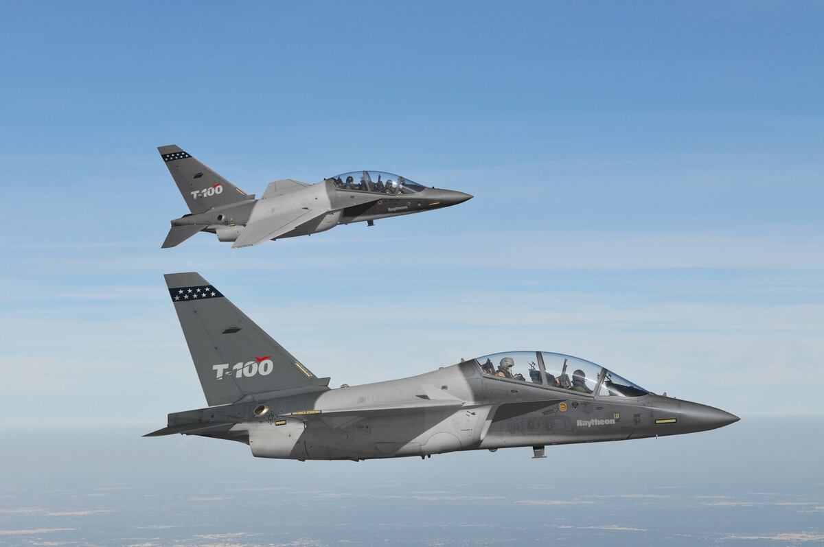 Raytheon Eyes Additional Missions for Air Force Trainer Jet