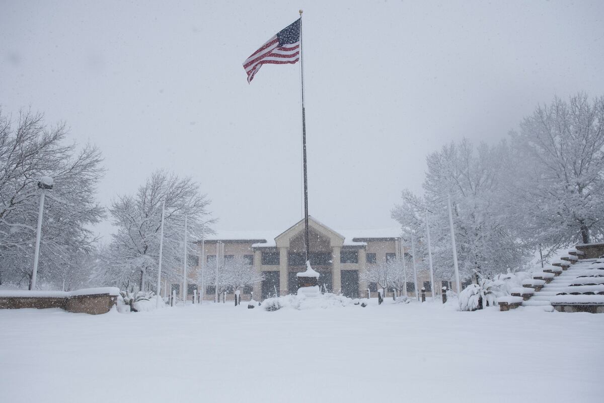 Winter Storm Uri spotlights gaps in military base preparedness