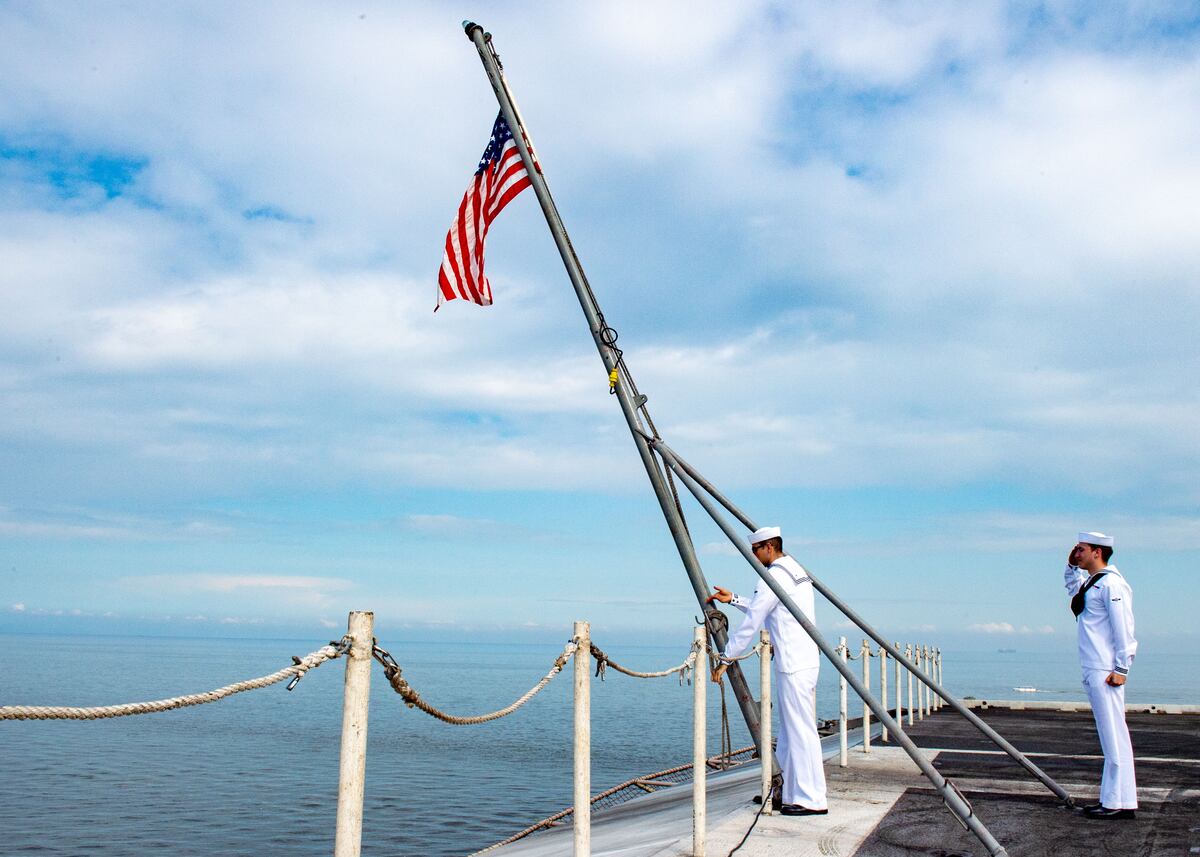 Our sailors deserve good leaders