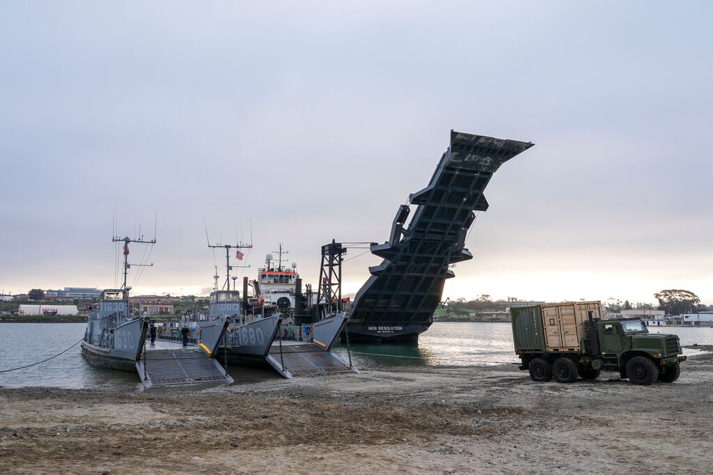 Marines score aviation firsts with F-35 squadron, drone test and more
