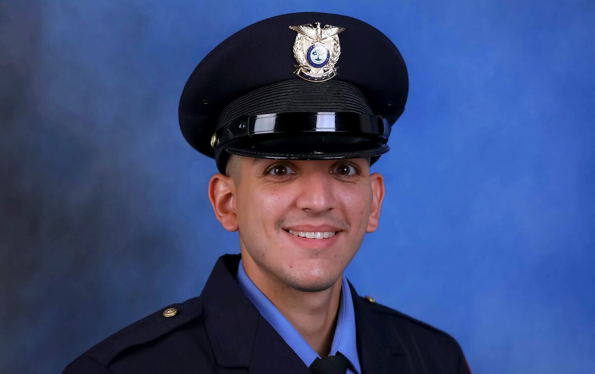 Wife recalls trying to save Marine vet killed in mass shooting