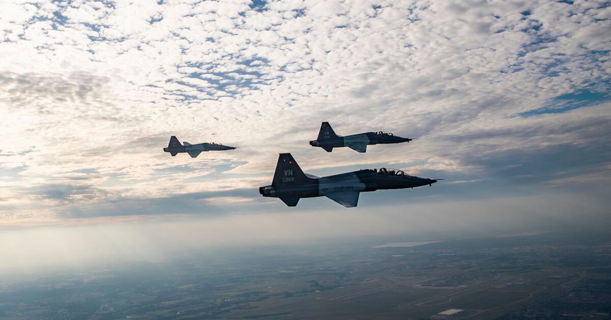 Simultaneous T-38 landings halted after fatal crash