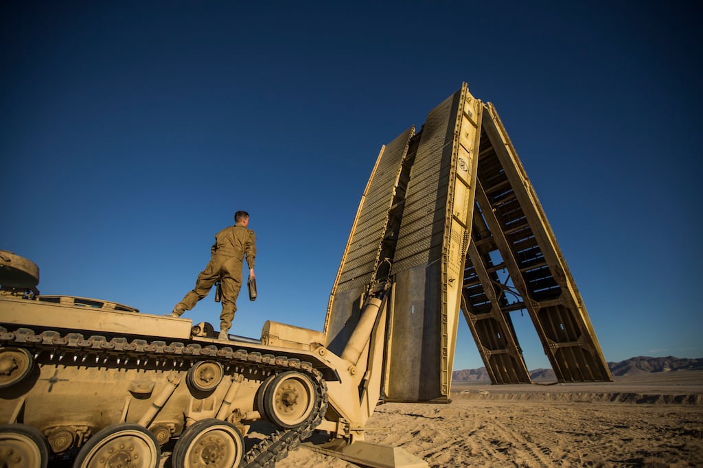 Soldiers are testing this bridge-hauling tank to get heavy stuff to the ...