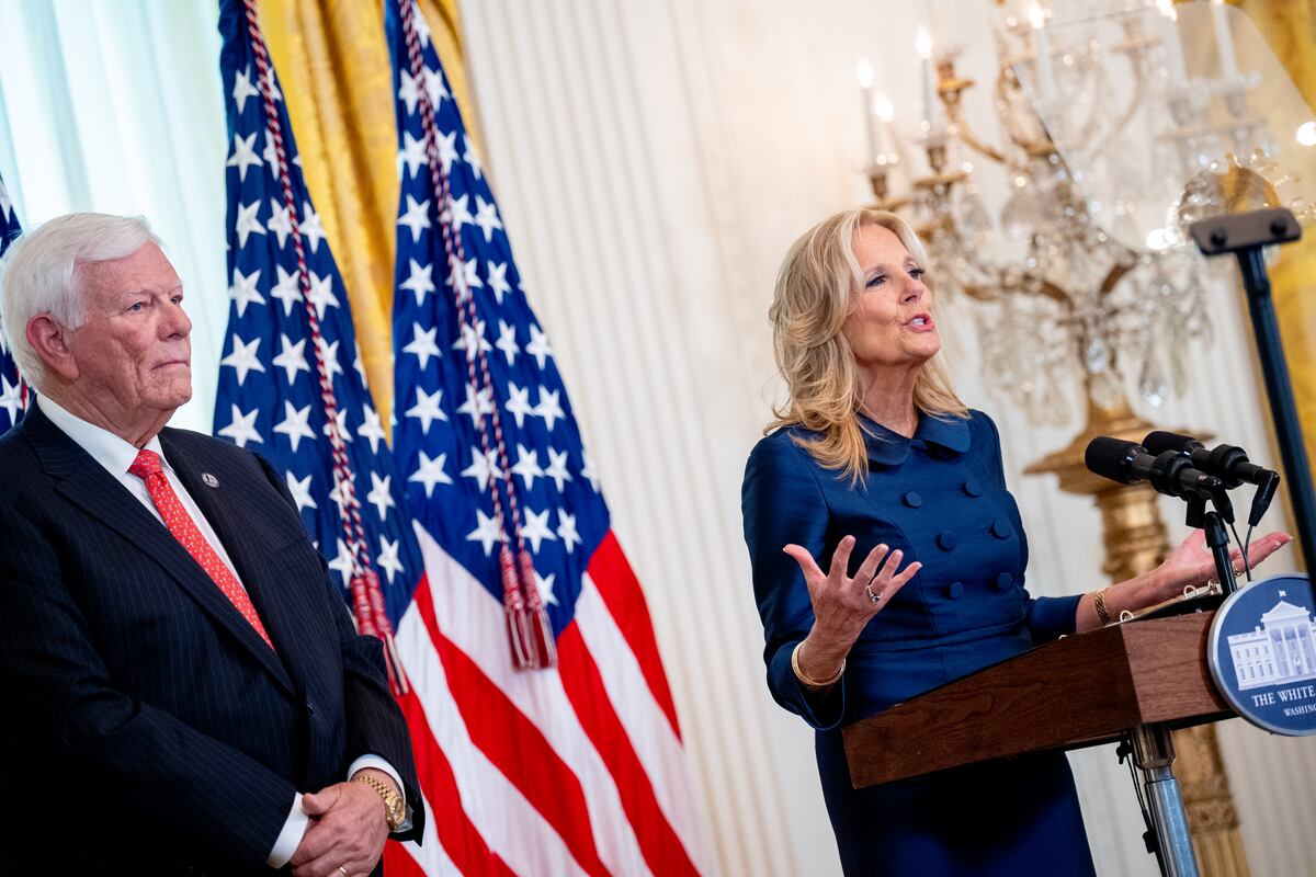 First Lady honors World War I veterans, advocates of national memorial