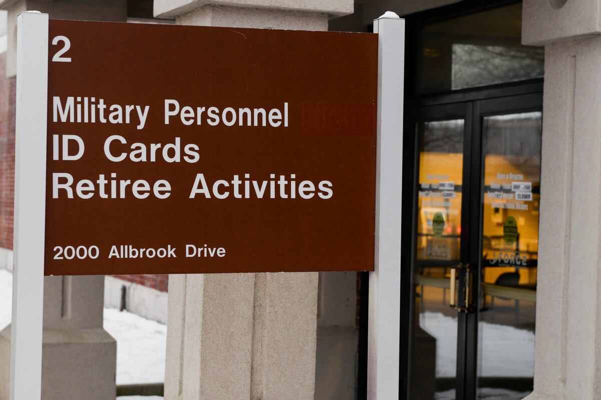 Skip the trip: More military ID cardholders can now renew online