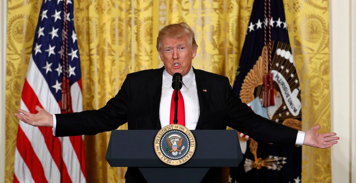 Trump says White House 'fine-tuned machine,' vows clampdown on leaks
