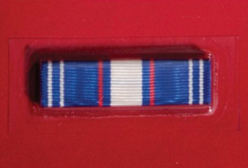 Army unveils ribbon for soldiers who refer a friend