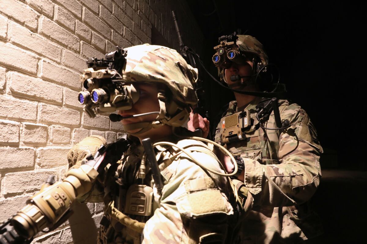 New networked night vision for soldiers. Marines? You’ll have to wait