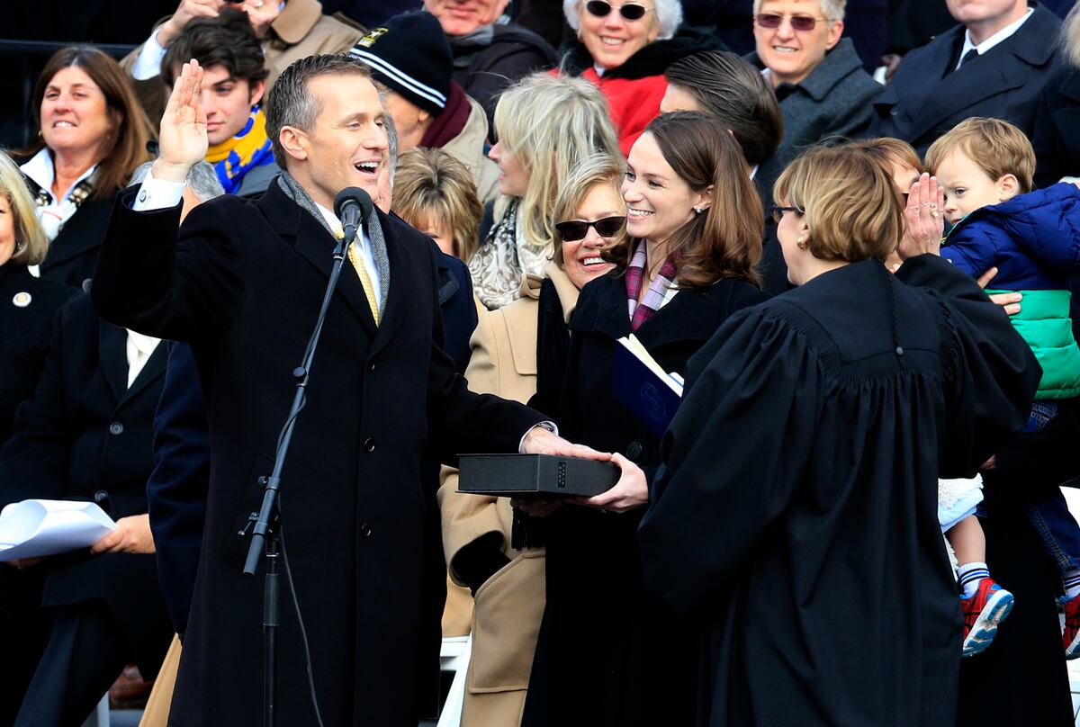 Eric Greitens, a former Navy SEAL, takes over as Missouri governor