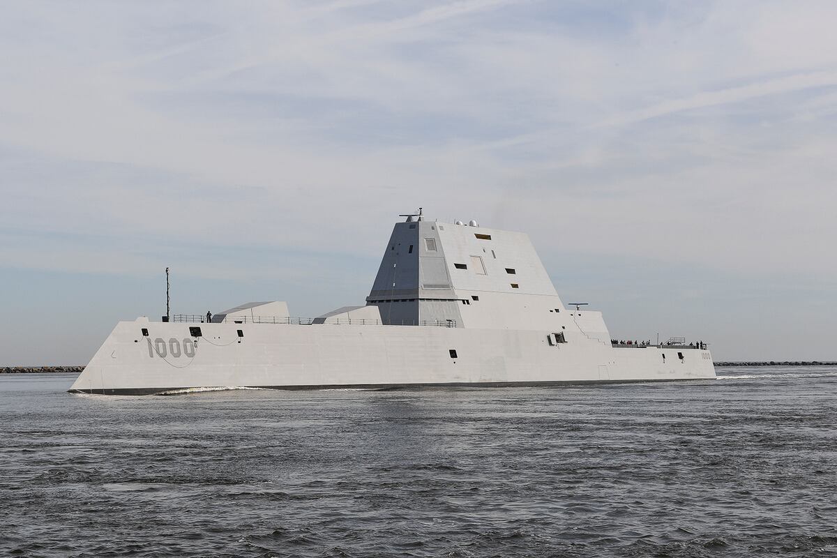 Navy's Zumwalt back underway after Panama Canal breakdown