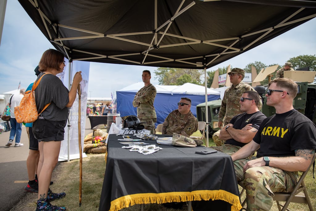 Army continues 7-year streak, hitting retention goals early
