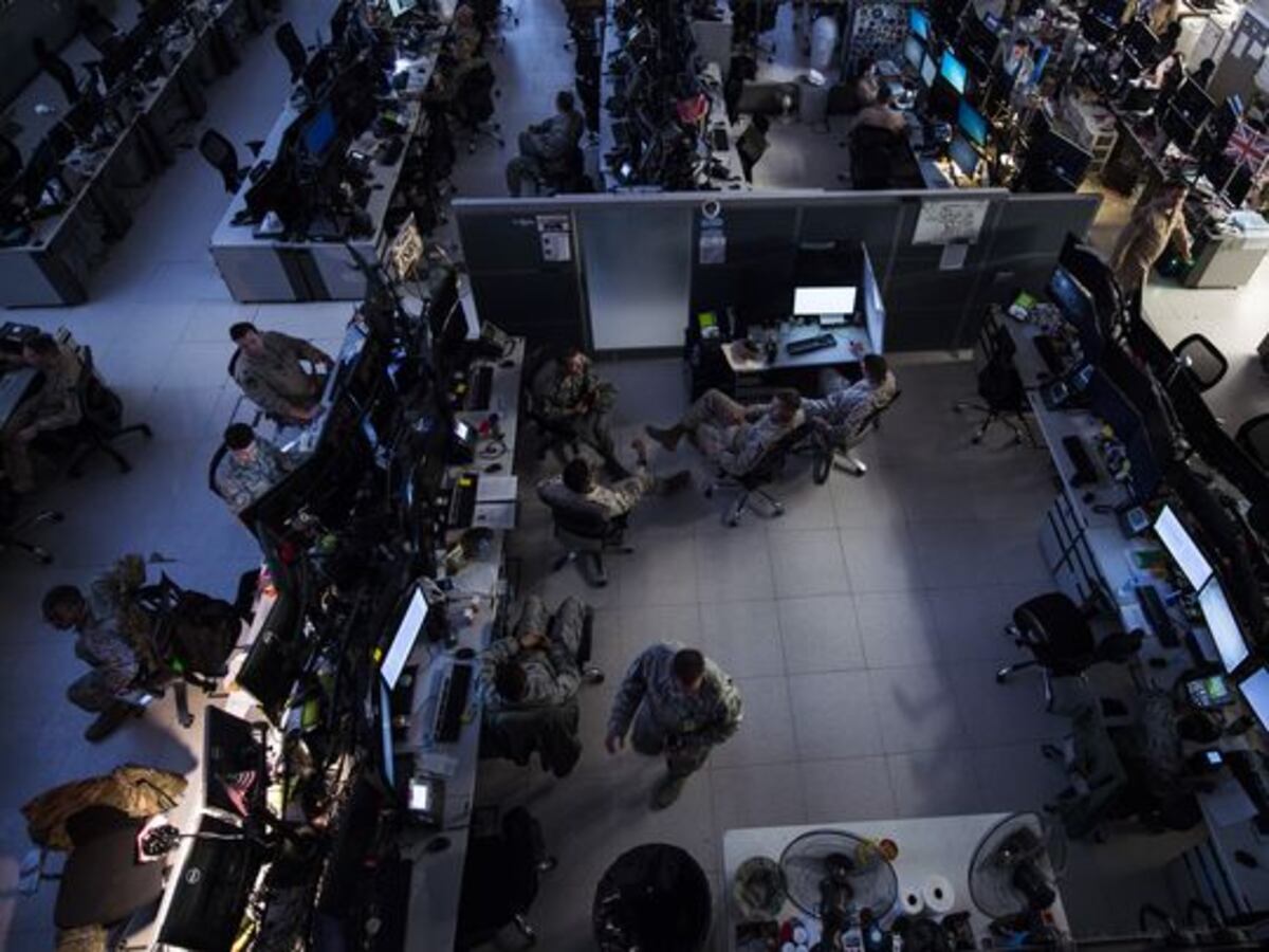 Inside the anti-Islamic State air campaign command center