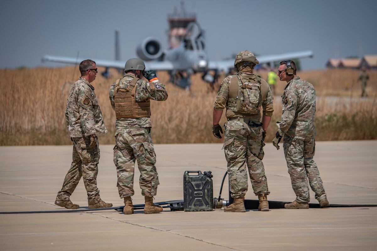 Federal shutdown would be ‘miserable’ for airmen, Reserve boss says