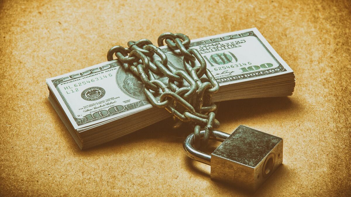 White House urged to fix ‘pay compression’ at federal agencies