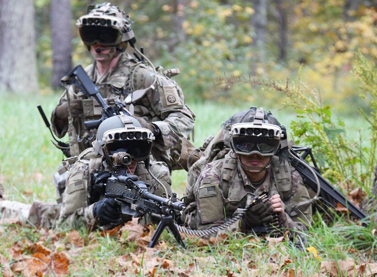 New rollout for the Army’s $22 billion ‘mixed reality’ combat goggles