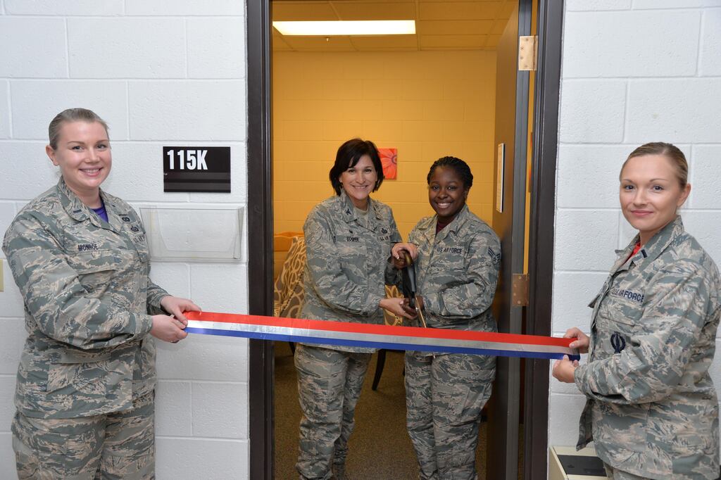 Air Force: Units must provide lactation space for nursing moms