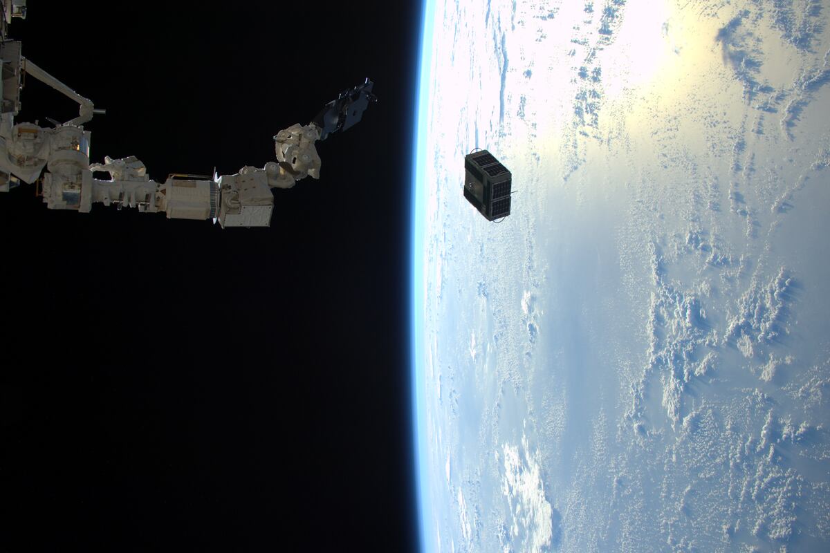 Lockheed Martin teams up with ORBCOMM for space-based IoT