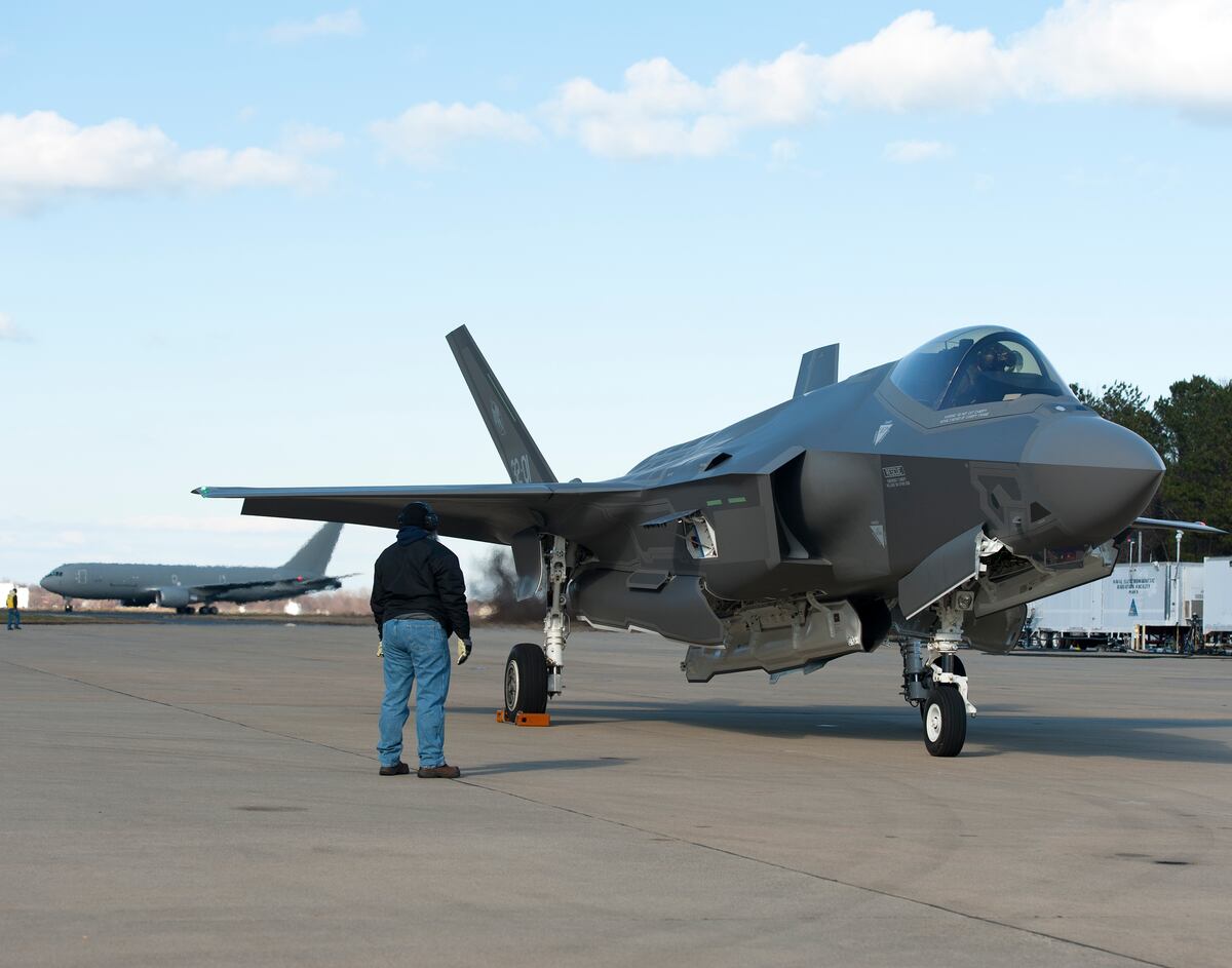 F-35 Makes First Trans-Atlantic Crossing