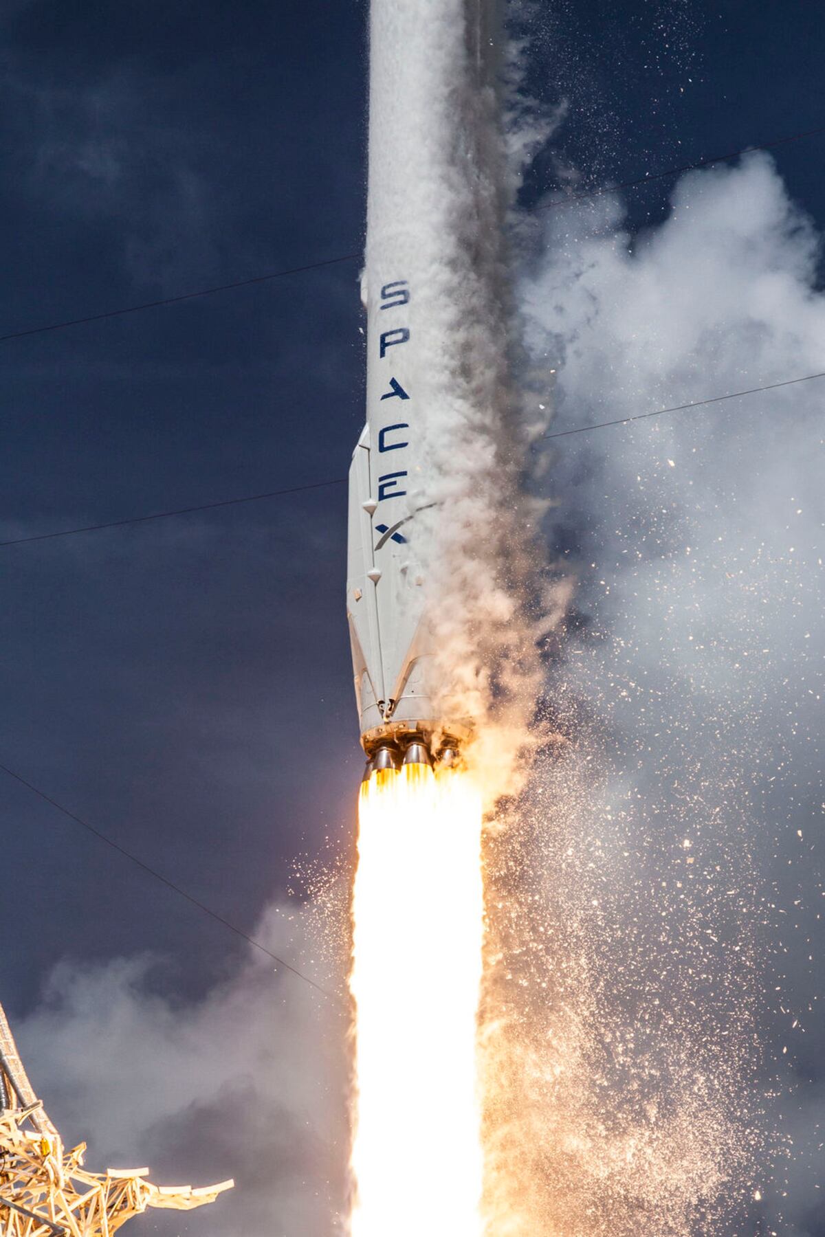 SpaceX, US Air Force Settle Lawsuit
