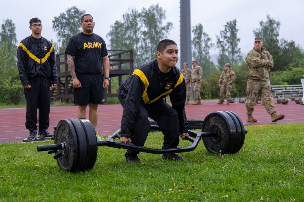 Soldiers with high fitness test scores now exempt from body fat rule