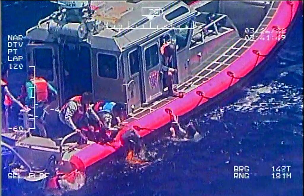 Navy search and rescue team saves stranded hunter in Washington