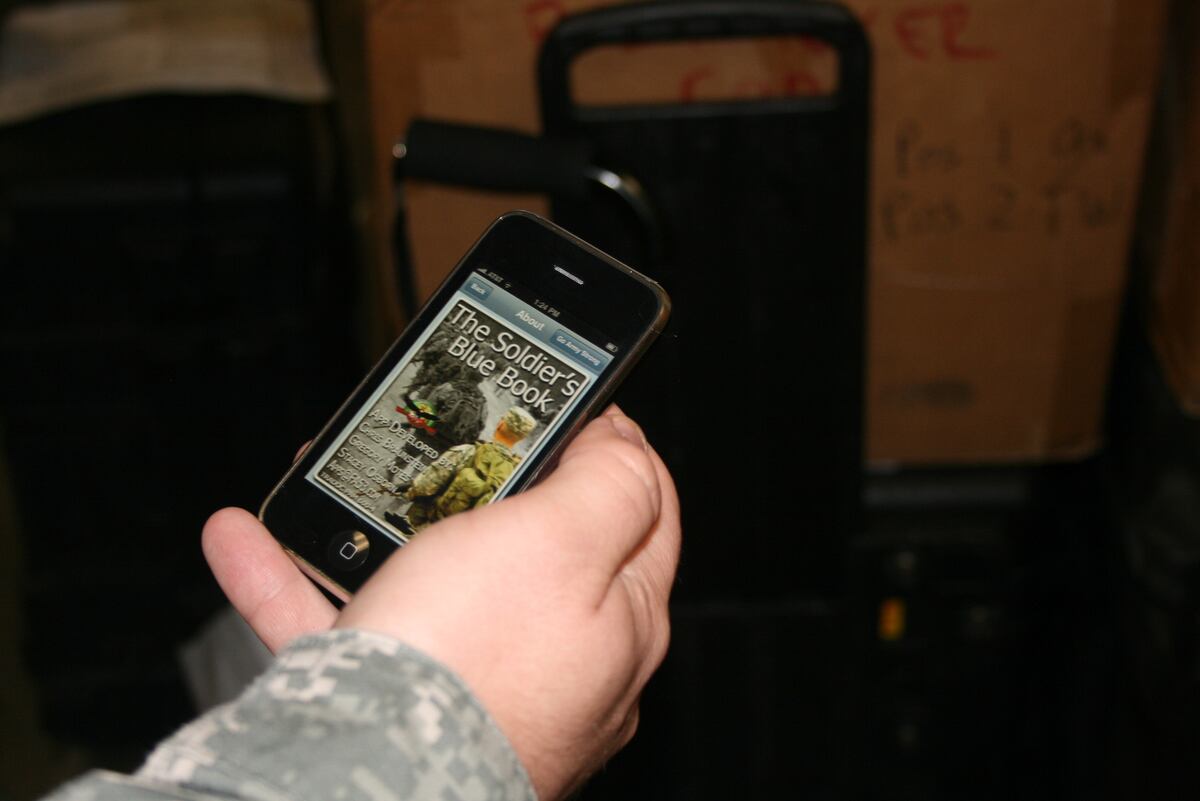 DoD's top secret smartphone expected in the fall