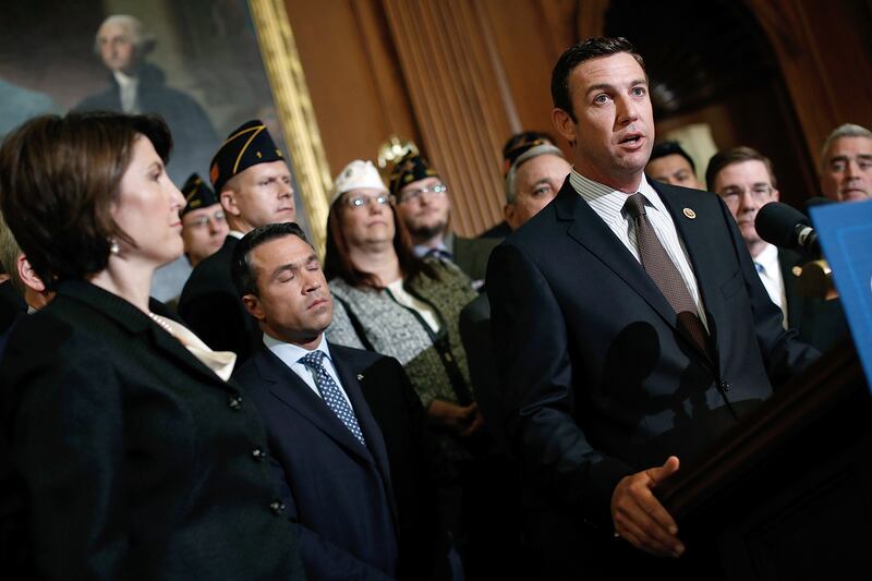Duncan Hunter, GOP lawmaker and Marine vet, indicted on corruption charges