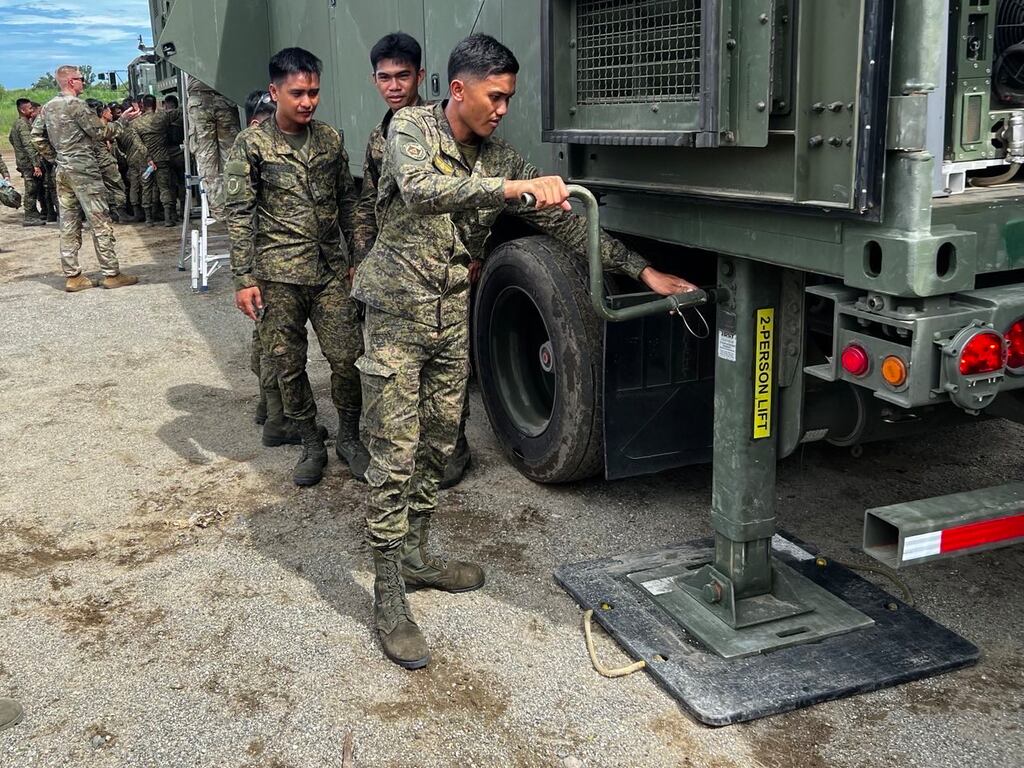 US Army fires Tomahawk missile from new Typhon launcher during ...