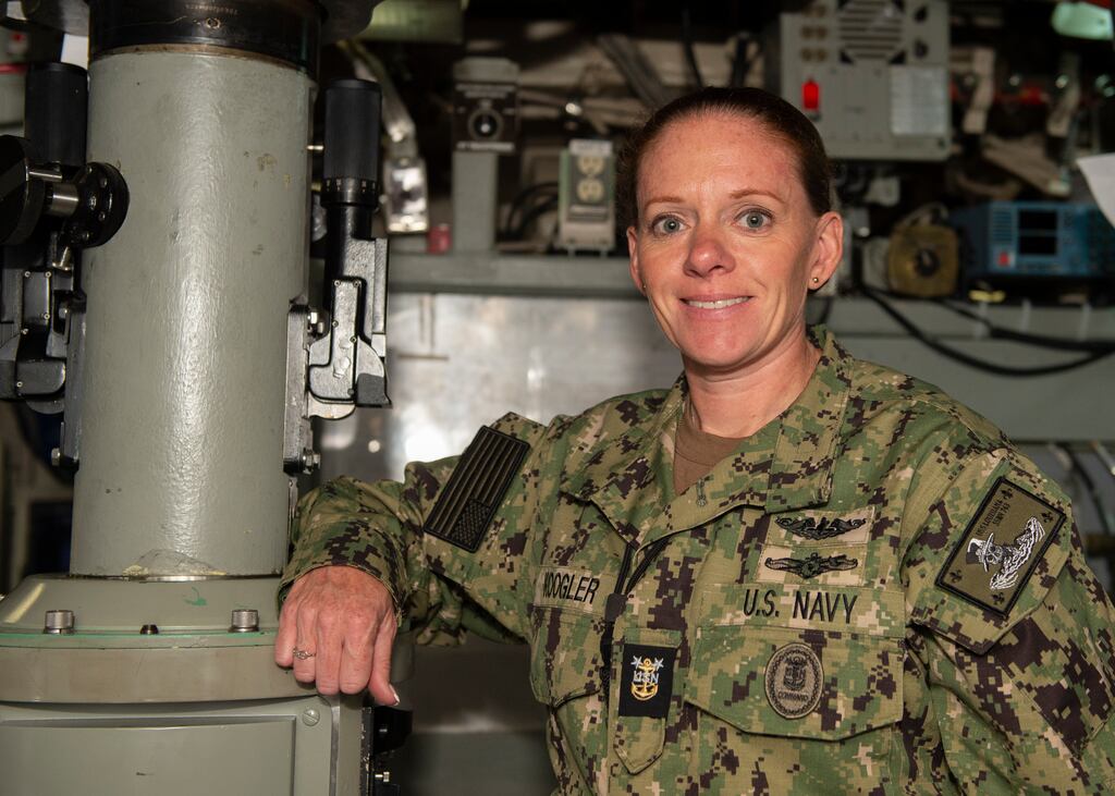 Navy selects first active duty female gunner’s mate for master chief