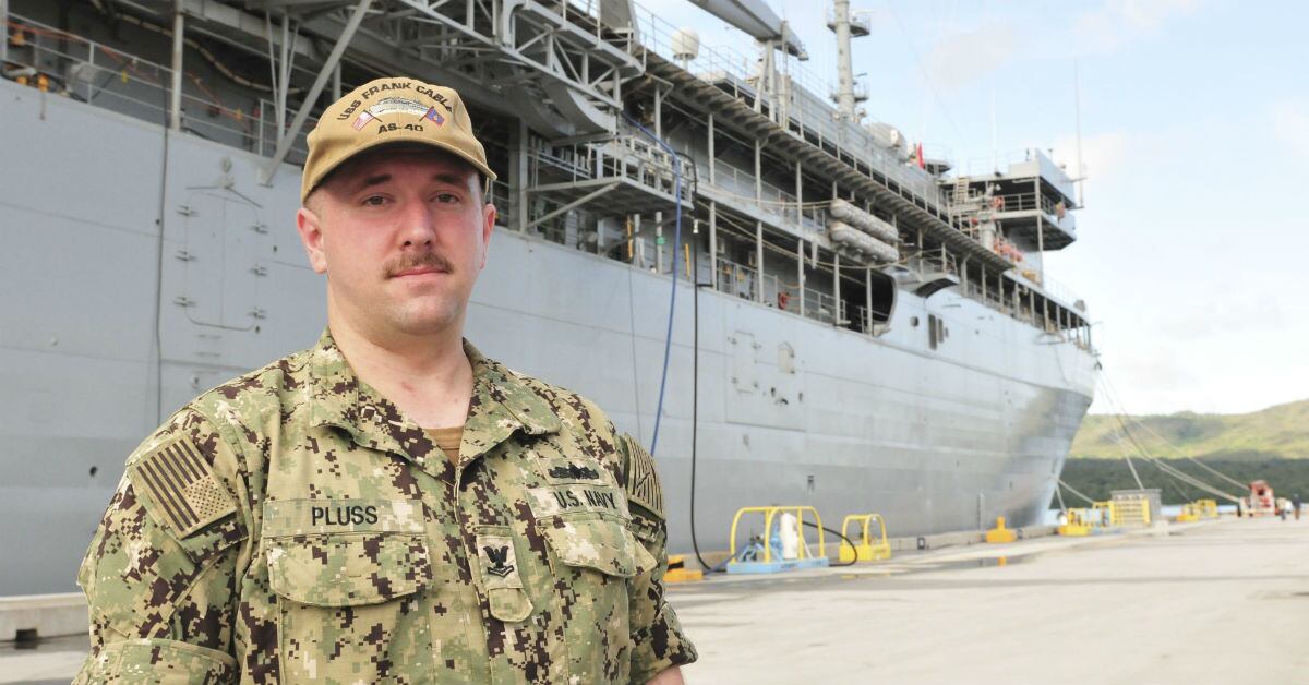 Guam-based sailor receives medal for heroism