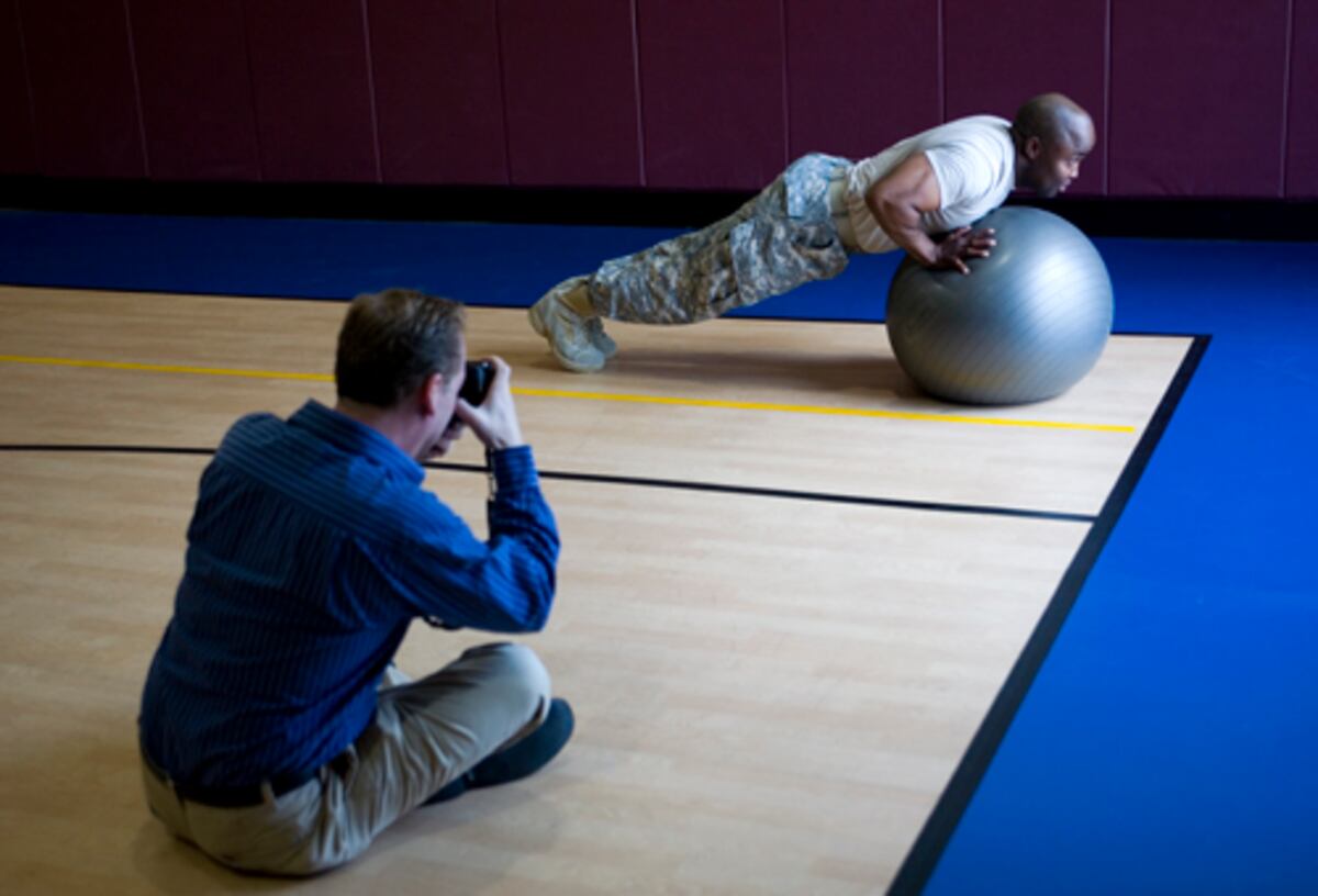 Sneak peak: Army Lt. Col. Keith Williams knocks out pushups for the ...