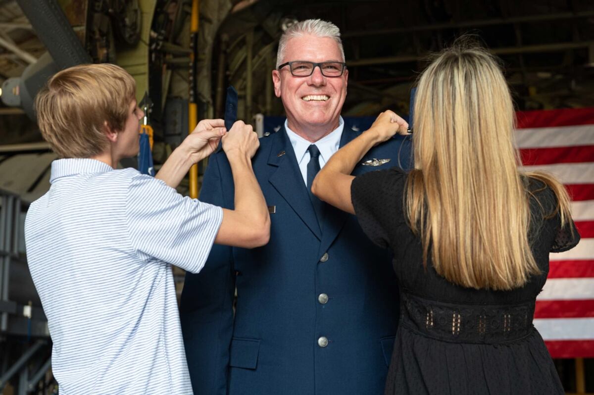 Over 500 airmen promoted to colonel as open slots stagnate