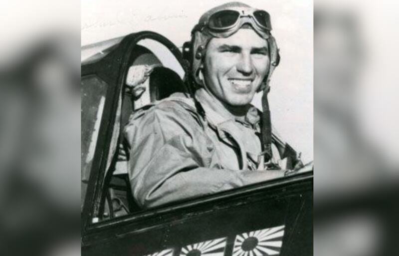 Perry Dahl, one of the last living WWII fighter aces, dies at 101