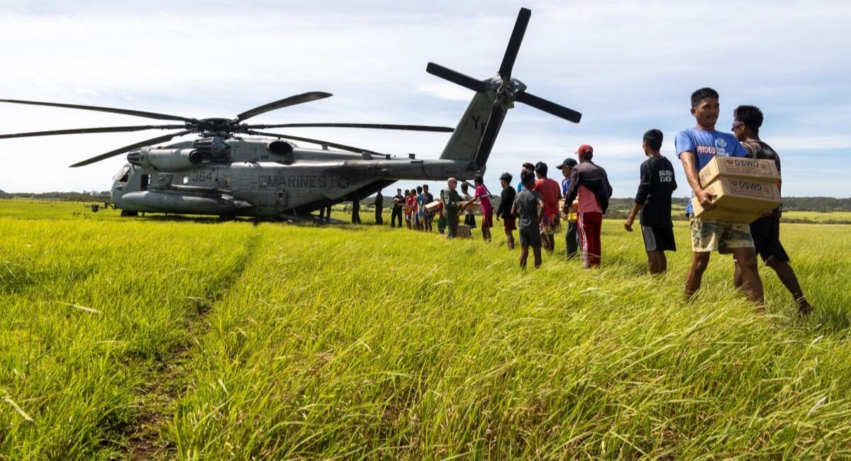 Marines fly food to remote areas of Philippines after deadly typhoon