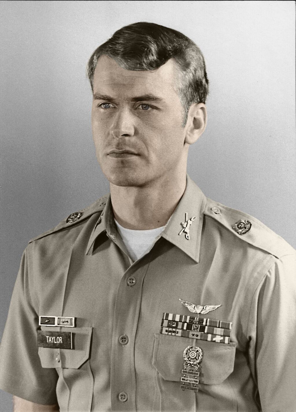 Larry Taylor, most recent Medal of Honor recipient dies at age 81