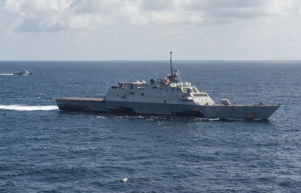 In Singapore, Another US Navy LCS Is Sidelined With Machinery Problems