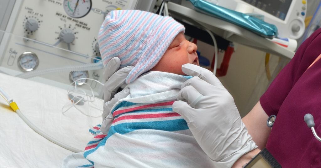 Navy unveils maternity uniform pilot program for 2022