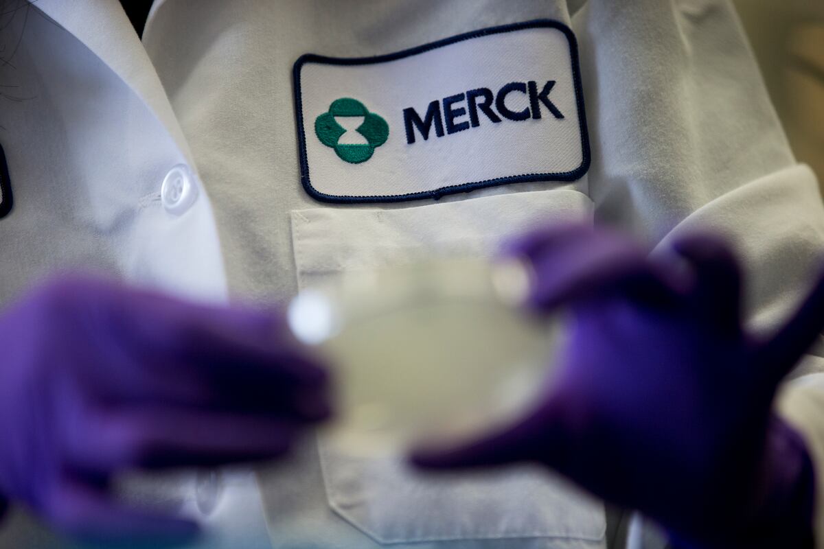 Trial: Moderna, Merck Vaccine Reduces Cancer Death Rates