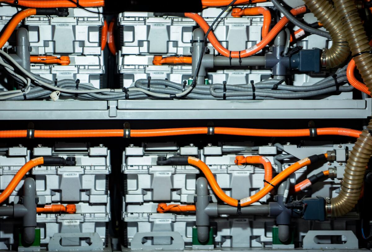 Soaring Nickel Prices Present Challenge to EV Battery Makers