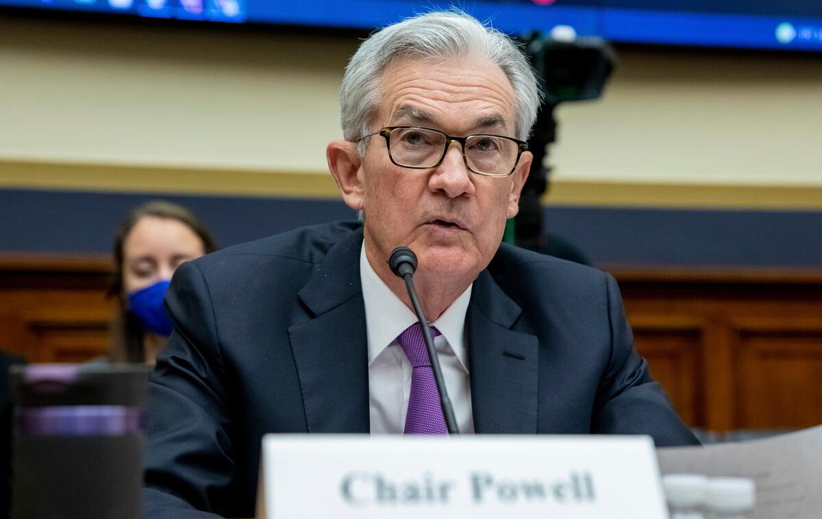 Fed Chair Powell Drops 'Transitory' From Statement, Speeds Up Taper