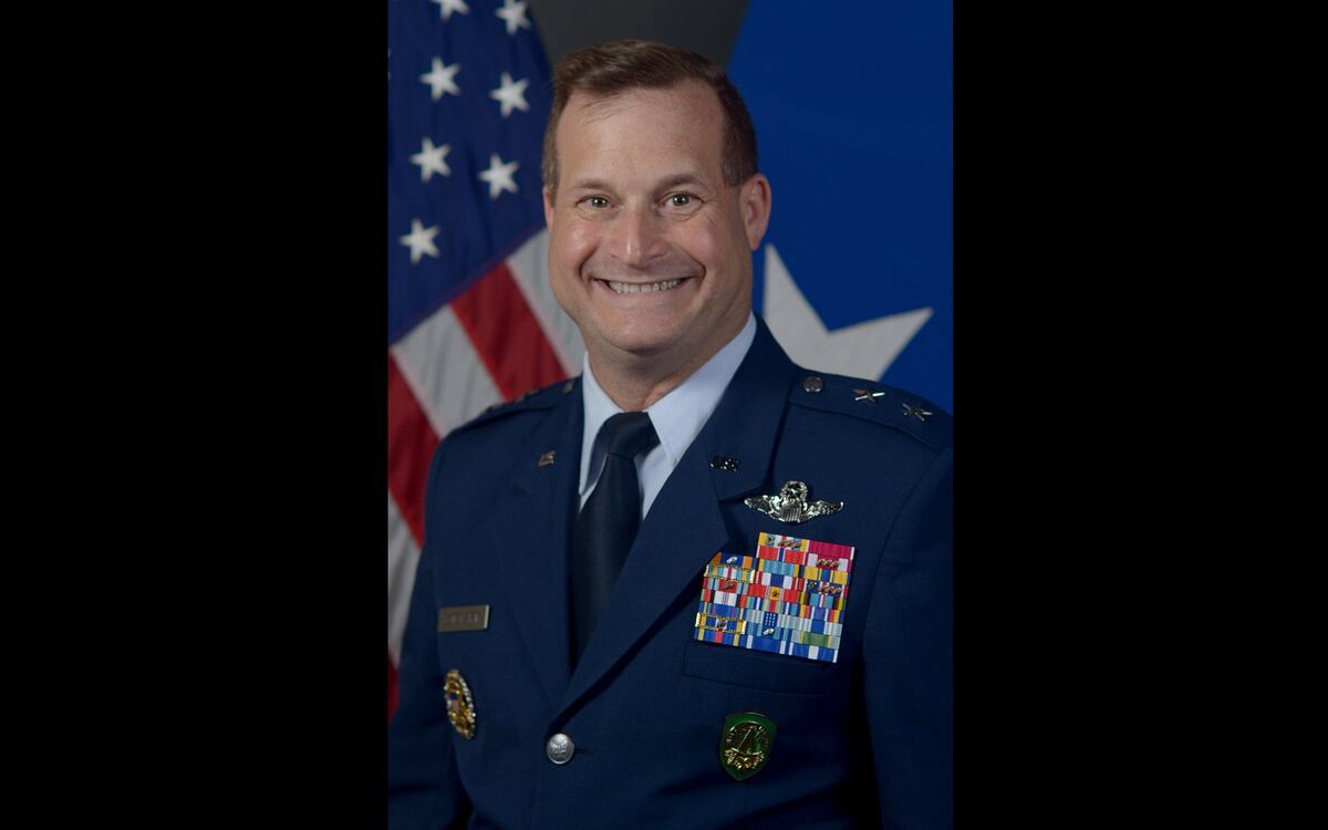 Air Force general pleads guilty to adultery, dereliction of duty