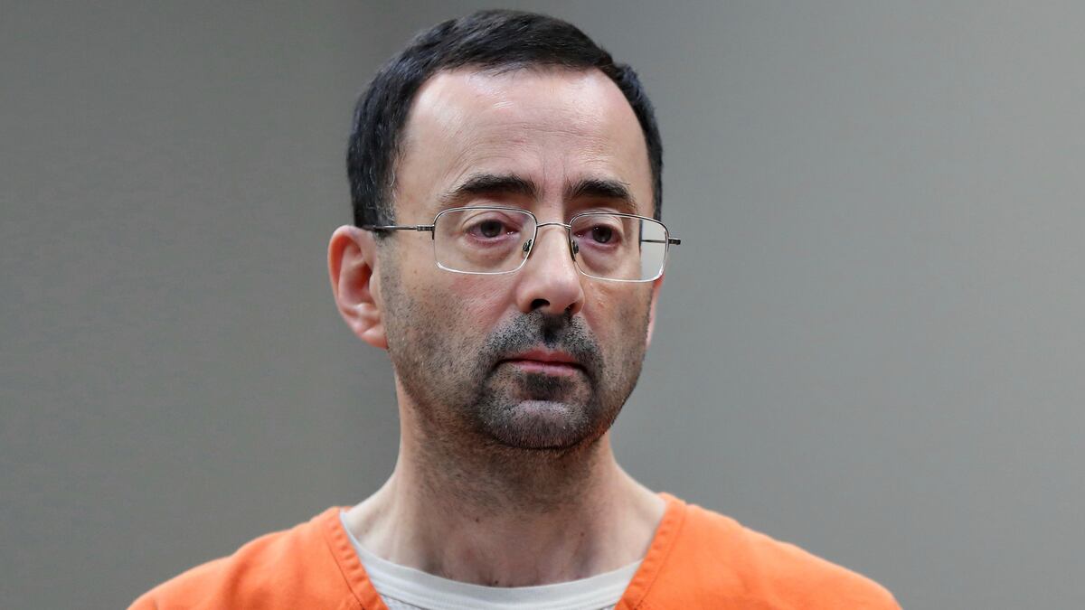 Disgraced Sports Doctor Larry Nassar Stabbed Multiple Times at Florida ...