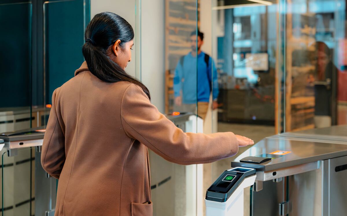 Amazon Unveils Palm-Scanning Service for Businesses