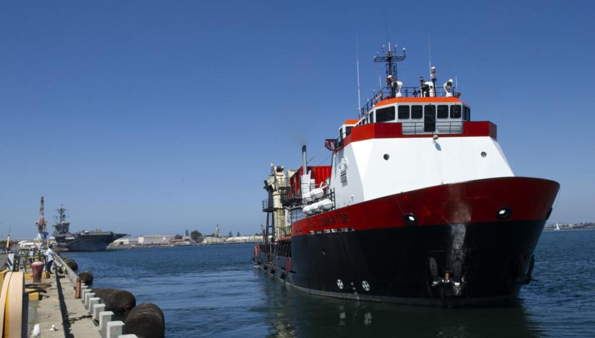 Navy begins deep-sea recovery mission for remains of 5 sailors and ...