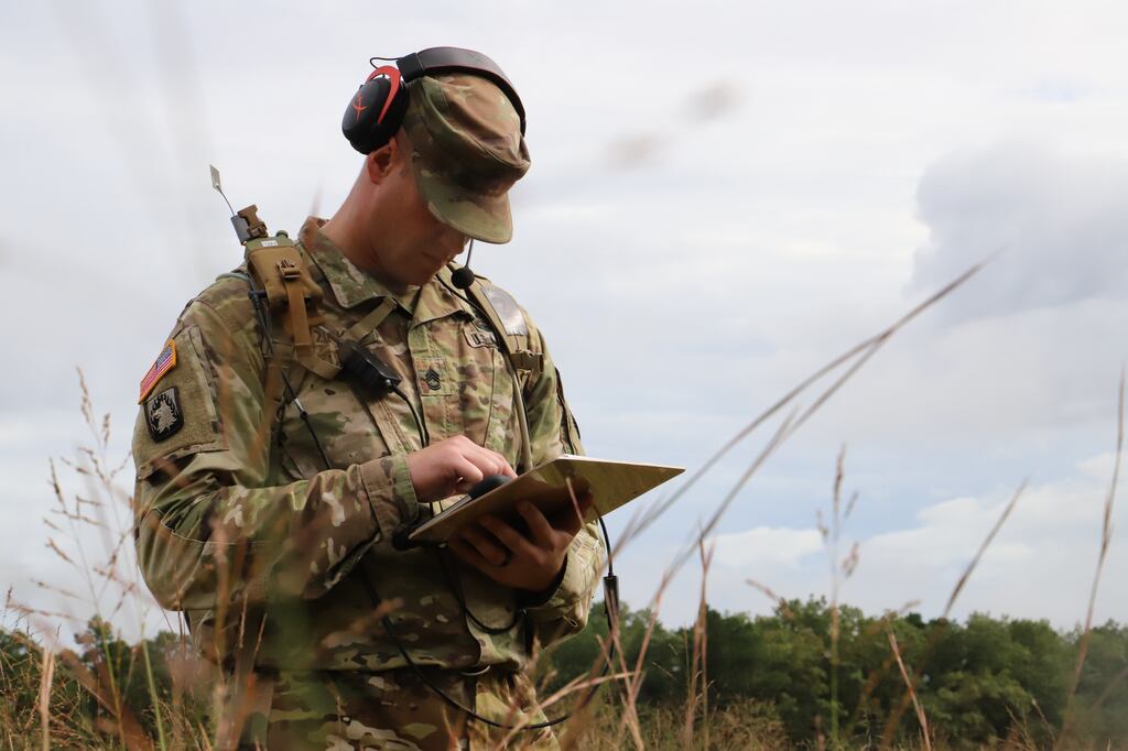 US Army sets timeline for demo of new, hard-to-detect mobile command post