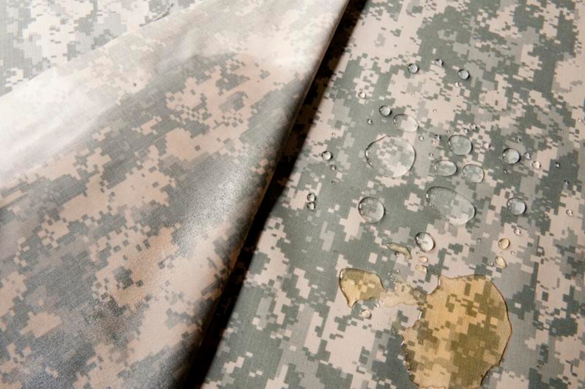 Army tests super-repellent uniform