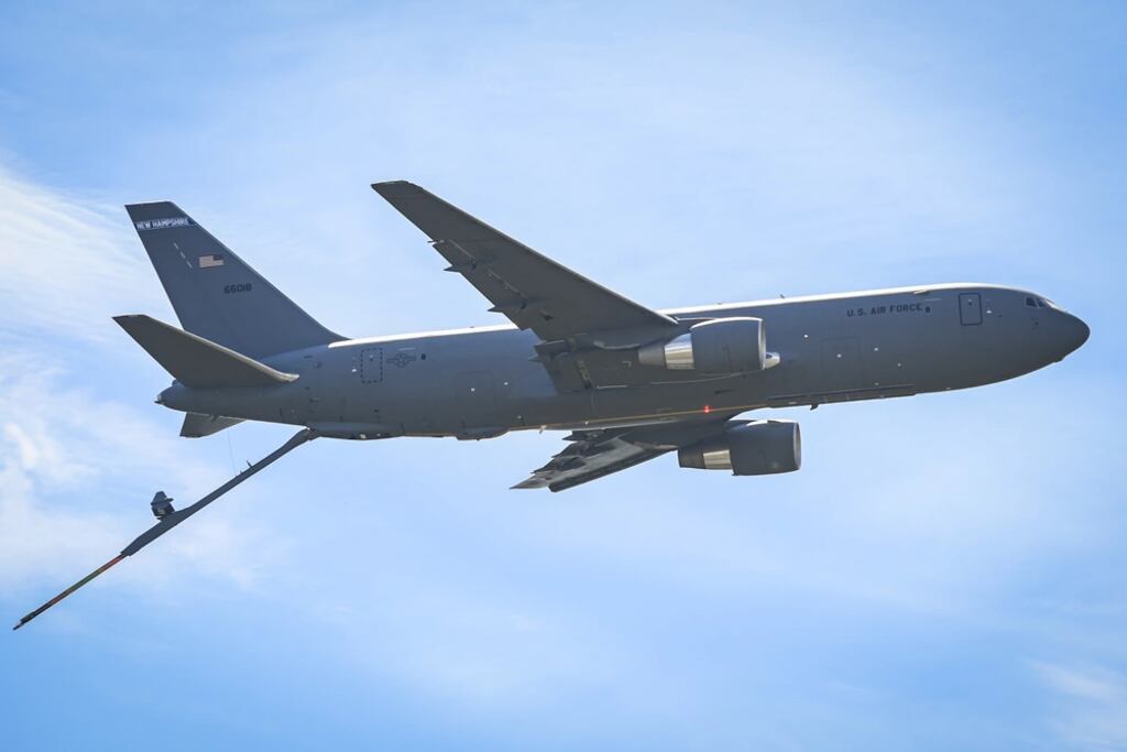 KC-46 tanker’s boom breaks, dents plane while refueling fighter jet
