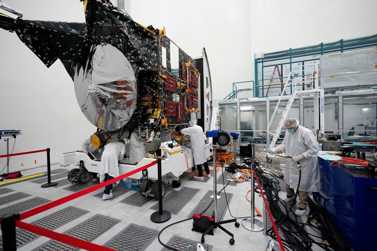 NASA’s Jet Propulsion Lab lays off 8% of workforce over budget woes