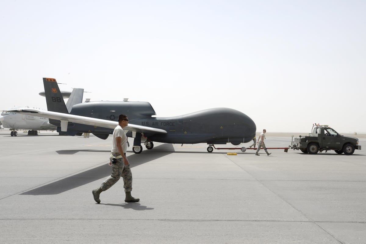 Global Hawk hits 10,000-hour milestone in Inherent Resolve