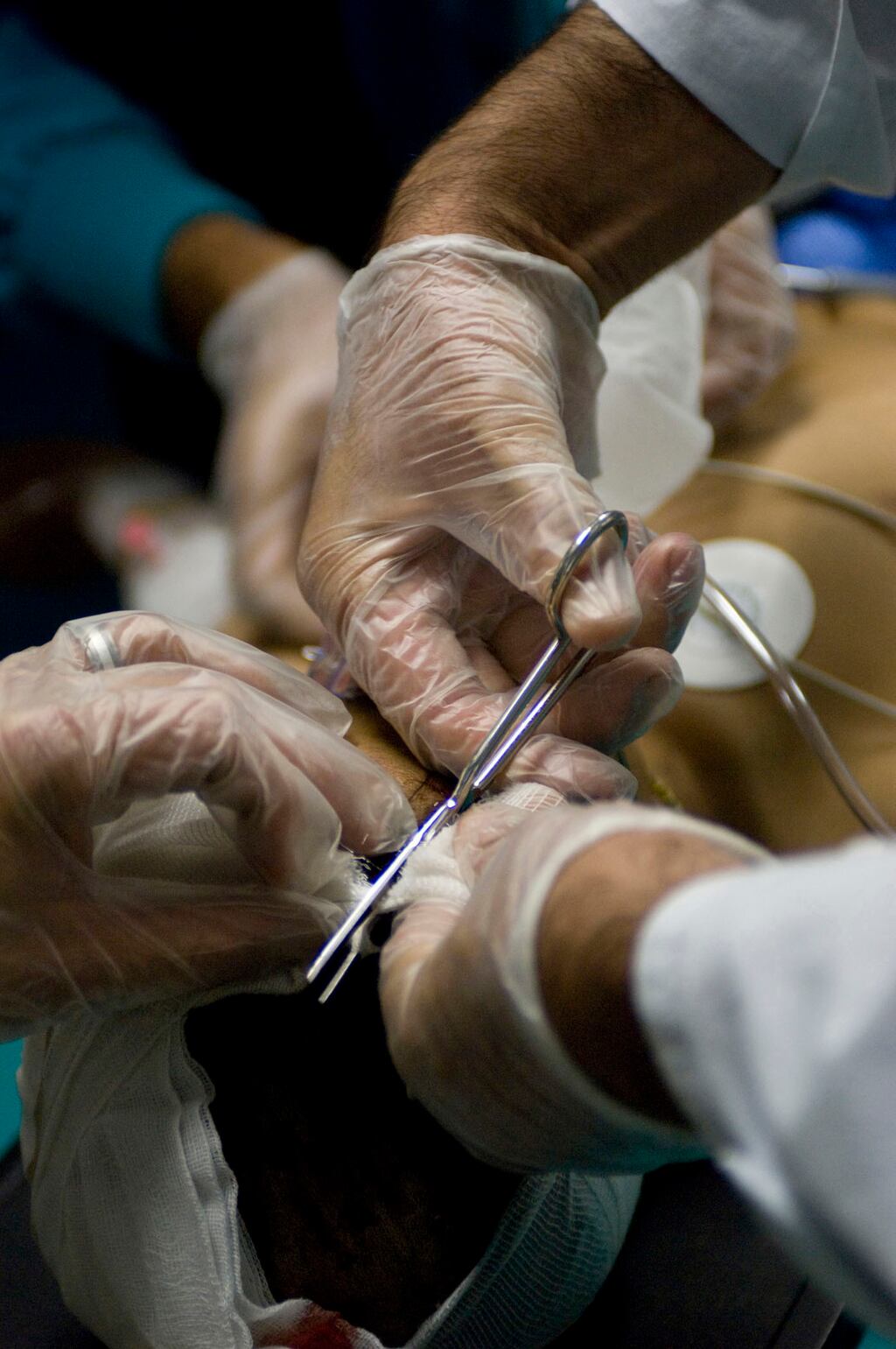 Military doctors, patients come together after medical errors